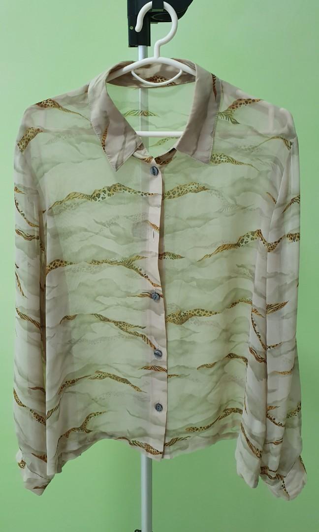 Vintage thrifted top, Women's Fashion, Tops, Other Tops on Carousell