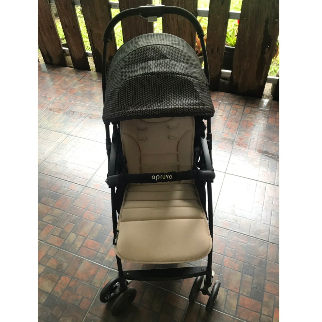 Apruva Compact Stroller, Babies & Kids, Going Out, Strollers on Carousell