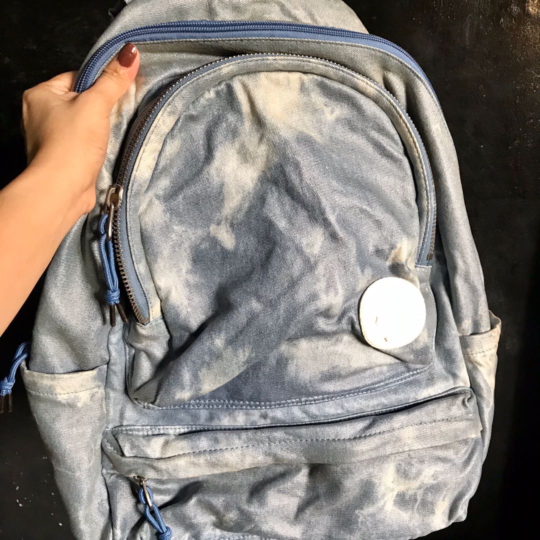 Converse all star backpack, Women's Fashion, Bags & Wallets, Backpacks ...