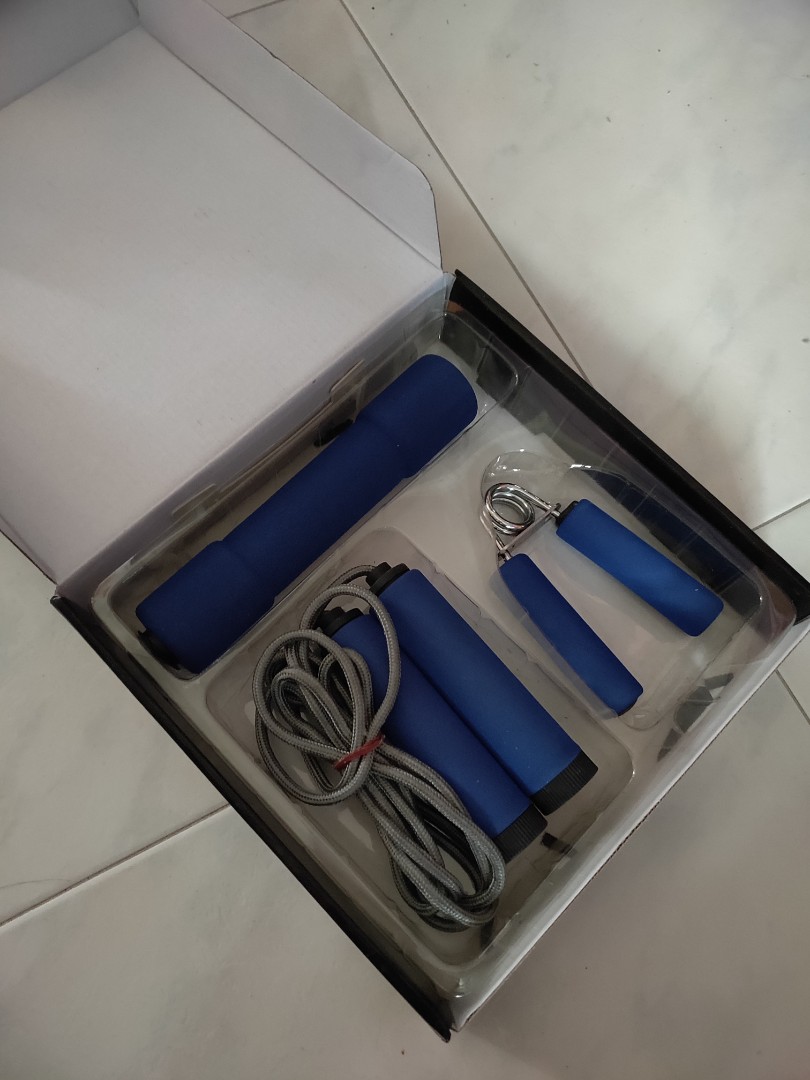 Exercise Kit (Skipping Rope, 1kg weight, Forearm trainer), Sports ...