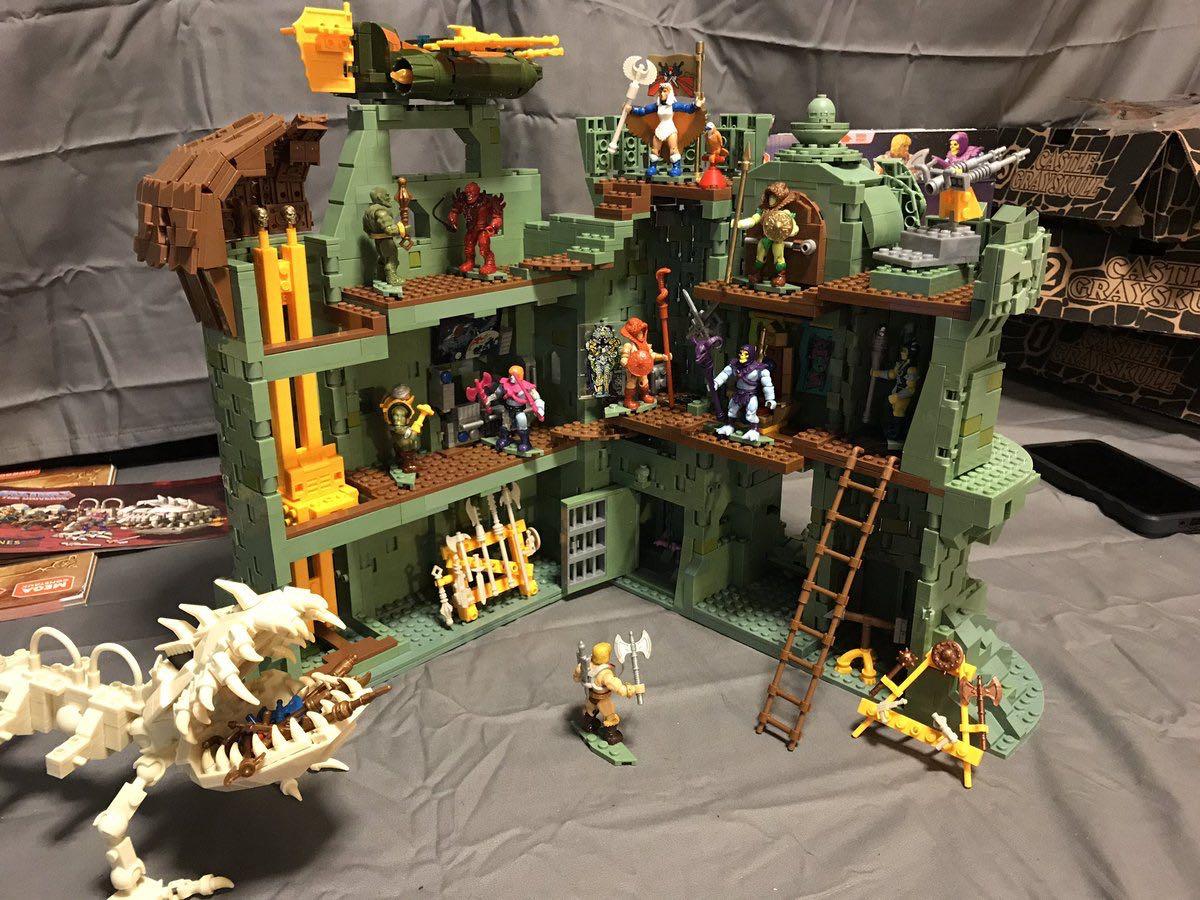 Mega Construx Masters of the Universe Castle Grayskull, Hobbies & Toys ...