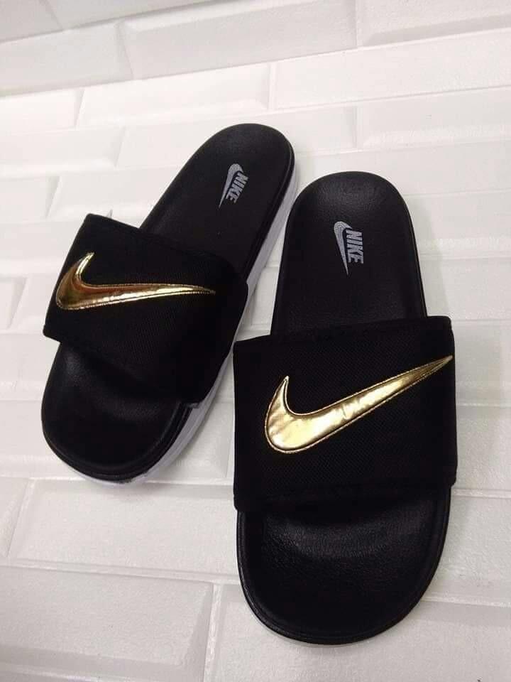 Nike slippers, Men's Fashion, Footwear, Slippers & Slides on Carousell