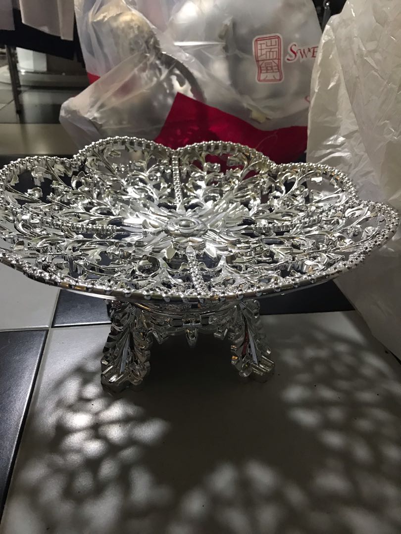 Silver Dulang Hantaran with stand, Hobbies & Toys, Stationery & Craft ...