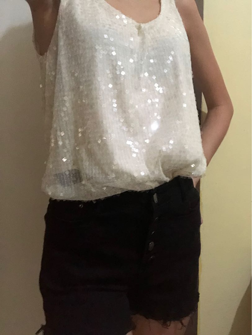 Sparkly white top, Women's Fashion, Tops, Sleeveless on Carousell