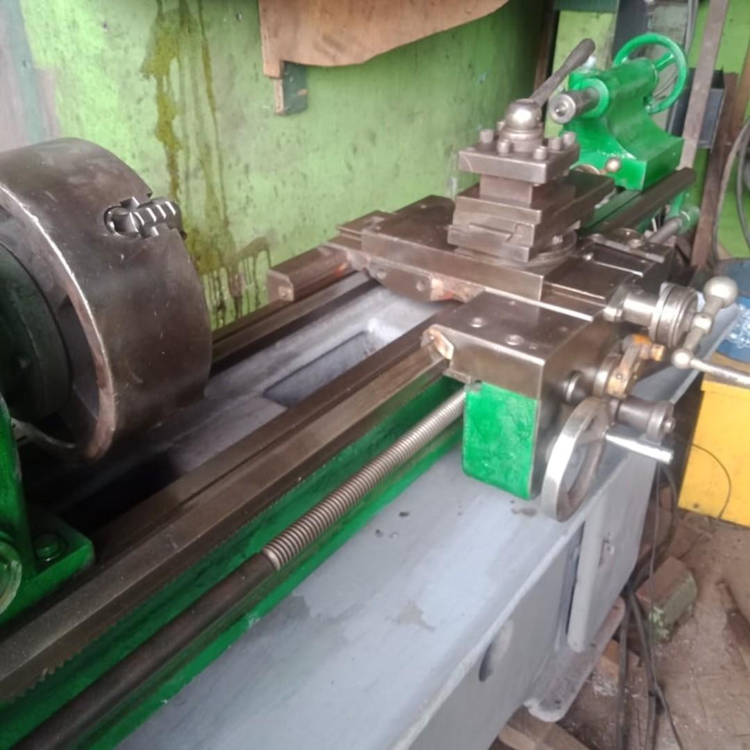 1 UNIT LATHE MACHINE, Commercial & Industrial, Industrial Equipment on ...