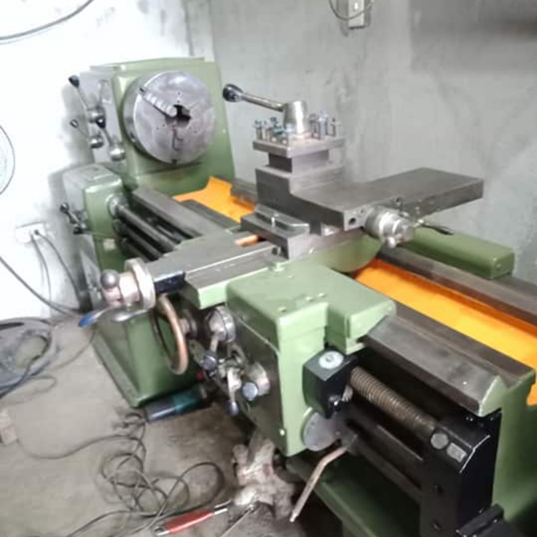 1 UNIT LATHE MACHINE, Commercial & Industrial, Industrial Equipment on ...