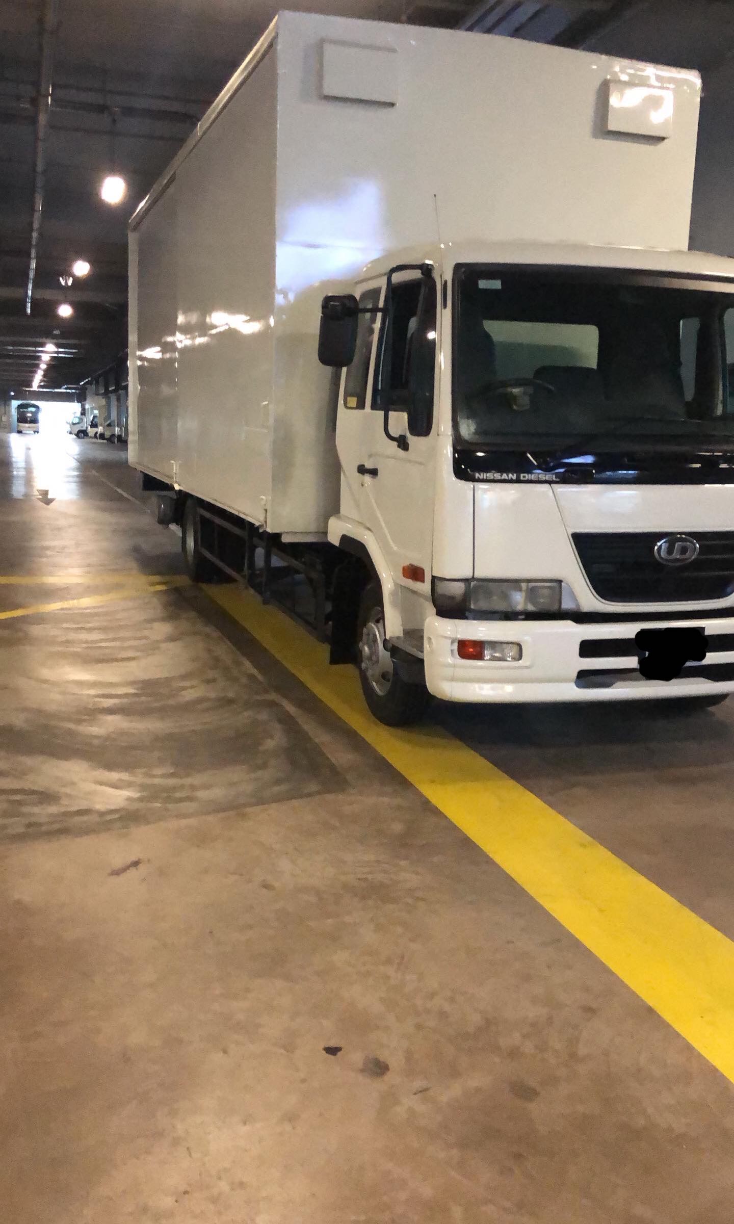 24 FT Tailgate Lorry Rental With driver, Everything Else on Carousell
