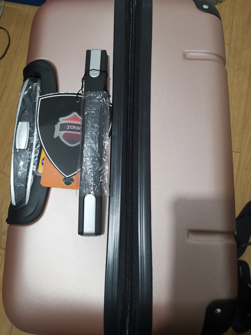 Jony Luggage Extra Large, Hobbies & Toys, Travel, Luggage on Carousell