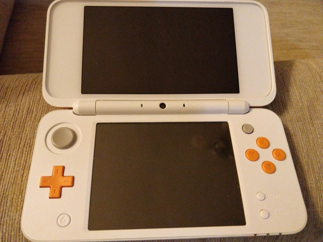 Ligghtly used New Nintendo 2DS XL with many games (best of collection ...