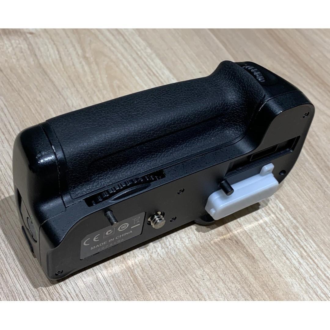 Nikon D7000 + F1.8D 50mm lens + MB-D11 battery grip, Photography ...