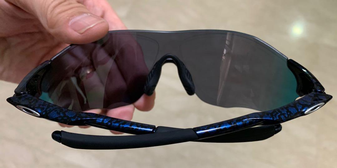 Oakley EV Zero Path, Men's Fashion, Activewear on Carousell