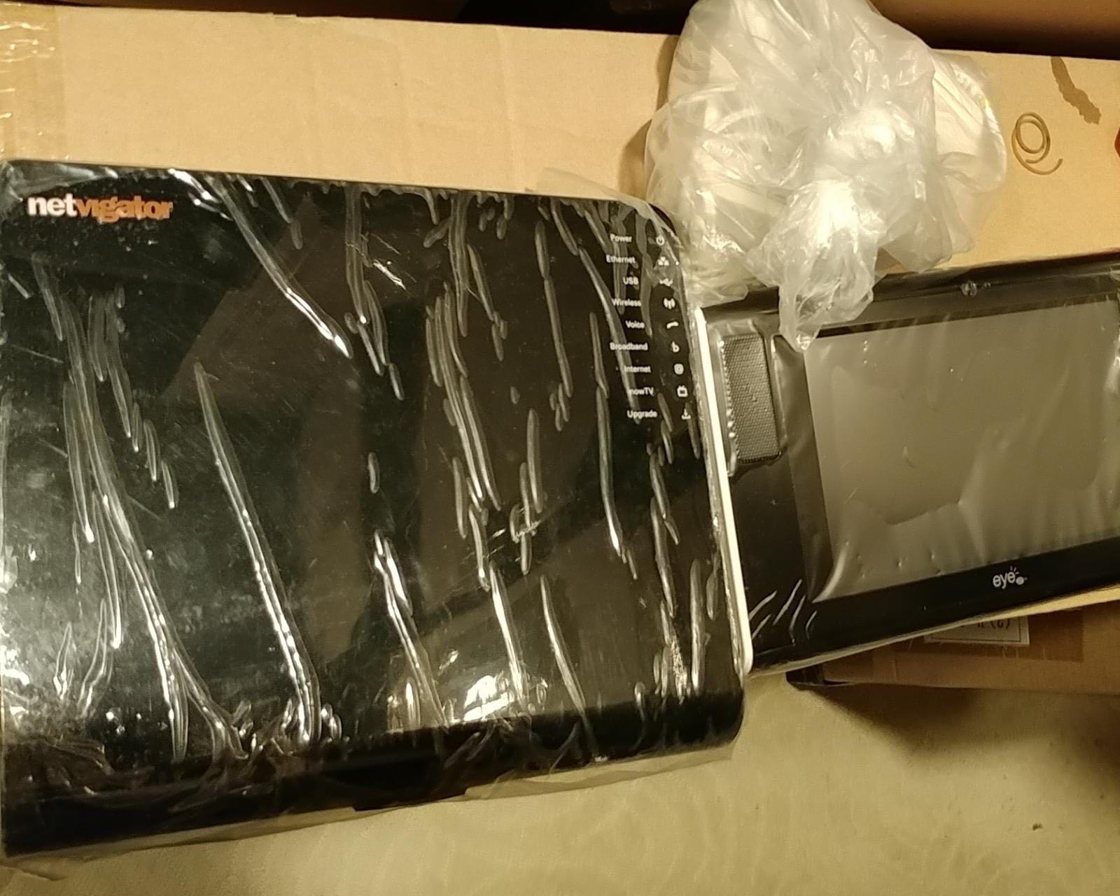 代友出售PCCW modem and eye2 完全新正有火牛 now tv 還機, 電腦＆科技, 電腦周邊及配件, Wifi及上網相關產品 ...