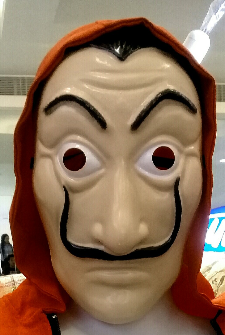Salvador Dali mask Money Heist now 50%off, Looking For on Carousell