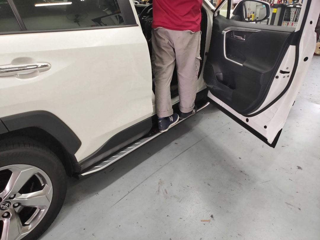 Toyota RAV 4 Aluminum Side Step, Car Accessories, Accessories on Carousell