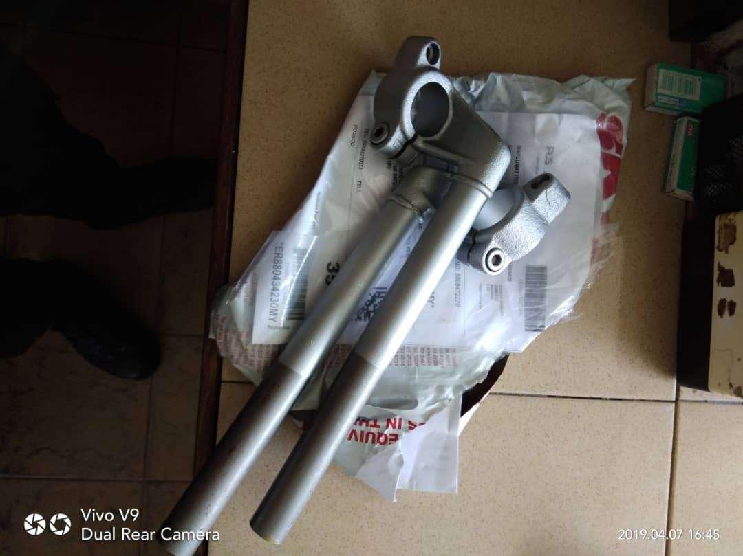 Yamaha RXZ Handle Bar OEM, Motorbikes on Carousell