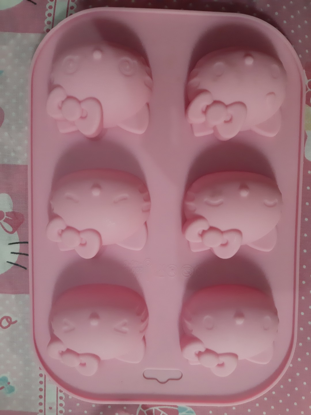 Cetakan Jelly Muka Hello Kitty, Kitchen & Appliances di Carousell