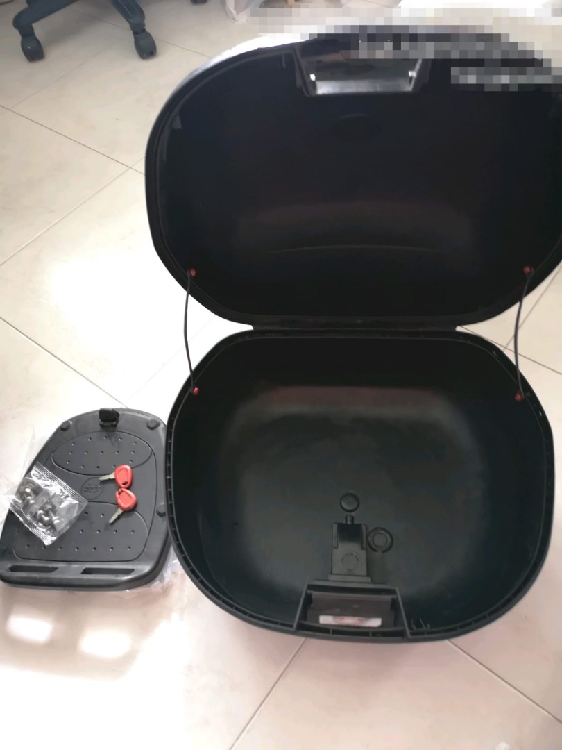 Givi Box, Motorcycles, Motorcycle Accessories on Carousell