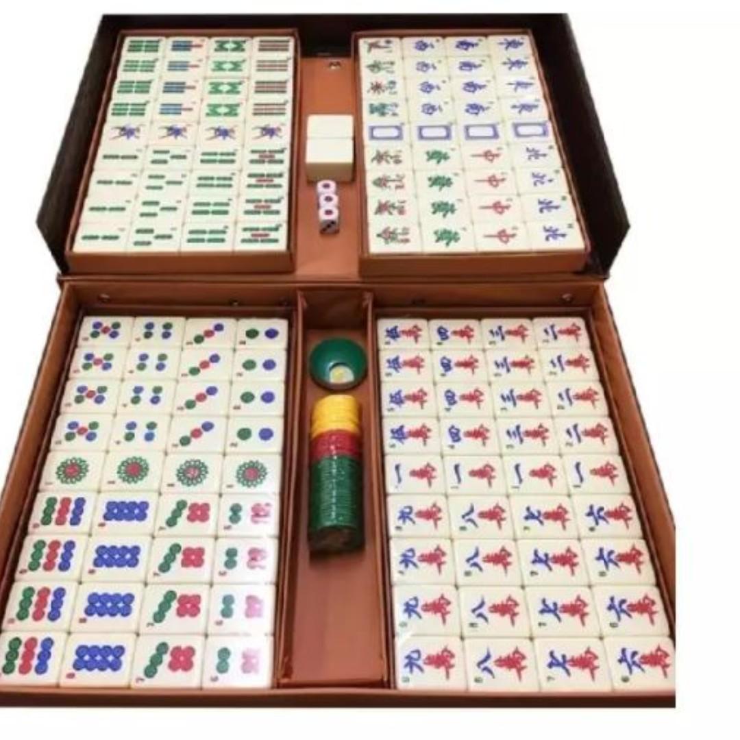 Mahjong Set of 144 Cream Mahjong Tiles in Brown Briefcase Standard Size ...