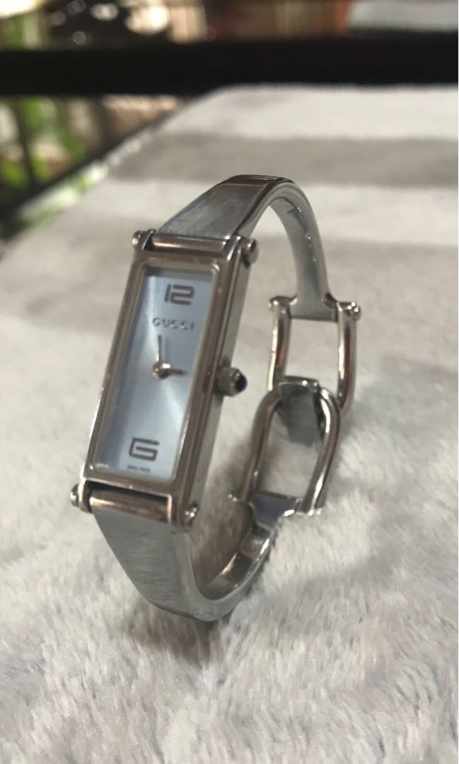 Authentic Gucci ladies watch 1500L Swiss Made, Women's Fashion, Watches ...