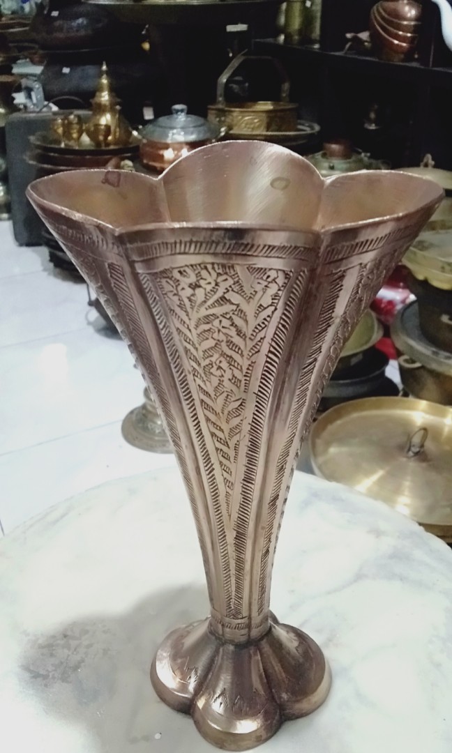 Bekas tembaga (10), Furniture & Home Living, Home Decor, Vases ...