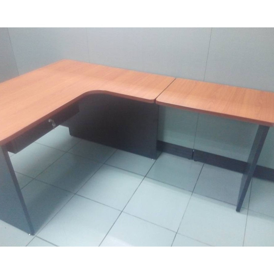L-Shaped Customize Table (Laminated) Office Furniture and Partition ...