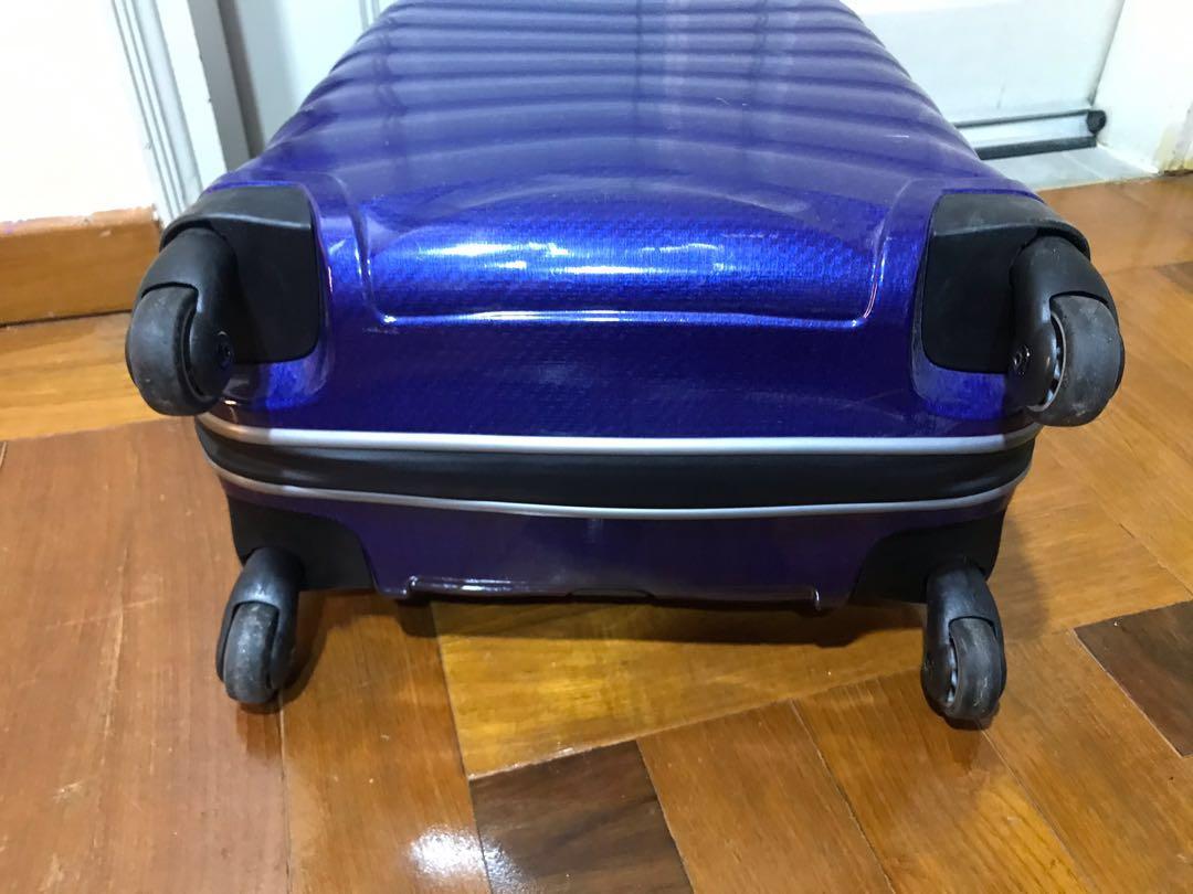 Samsonite Firelite 55cm cabin spinner, Hobbies & Toys, Travel, Luggage ...