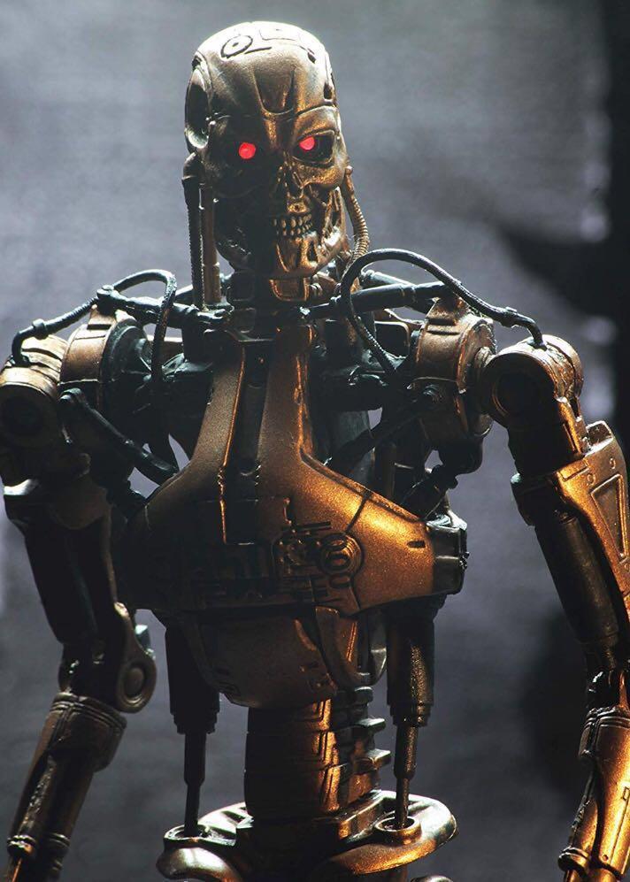 Terminator 2 Metal-Mash T-800 Endoskeleton (LIGHT UP EYES & PLASMA ...
