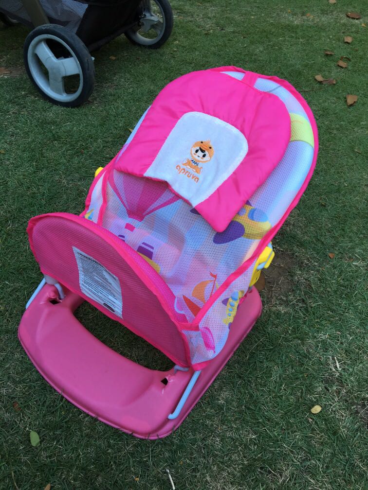 Apruva bath chair, Babies & Kids, Nursing & Feeding, Baby High Chairs ...