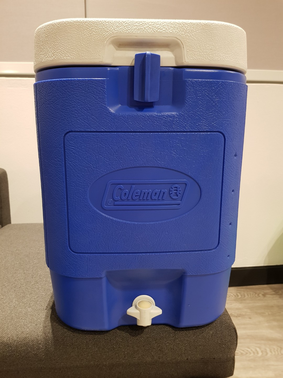 Coleman Drinks dispenser 19 litre, Home Appliances, Kitchenware on ...