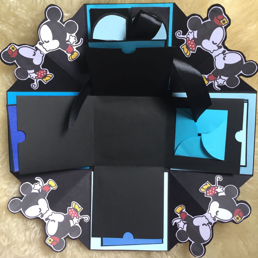 Minnie and mickey blue explosion box {design b}, Hobbies & Toys ...