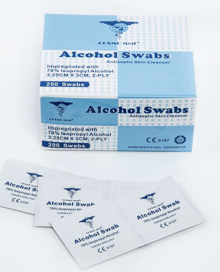 Cosmo Med Alcohol Swab, Beauty & Personal Care, Sanitisers ...