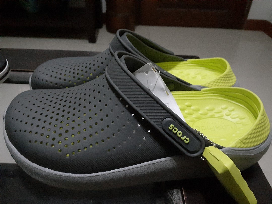 Crocs Literide Clogs (legit), Men's Fashion, Footwear, Slippers ...