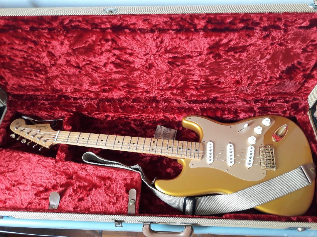 Fender 50th Anniversary Golden Stratocaster, Hobbies & Toys ...