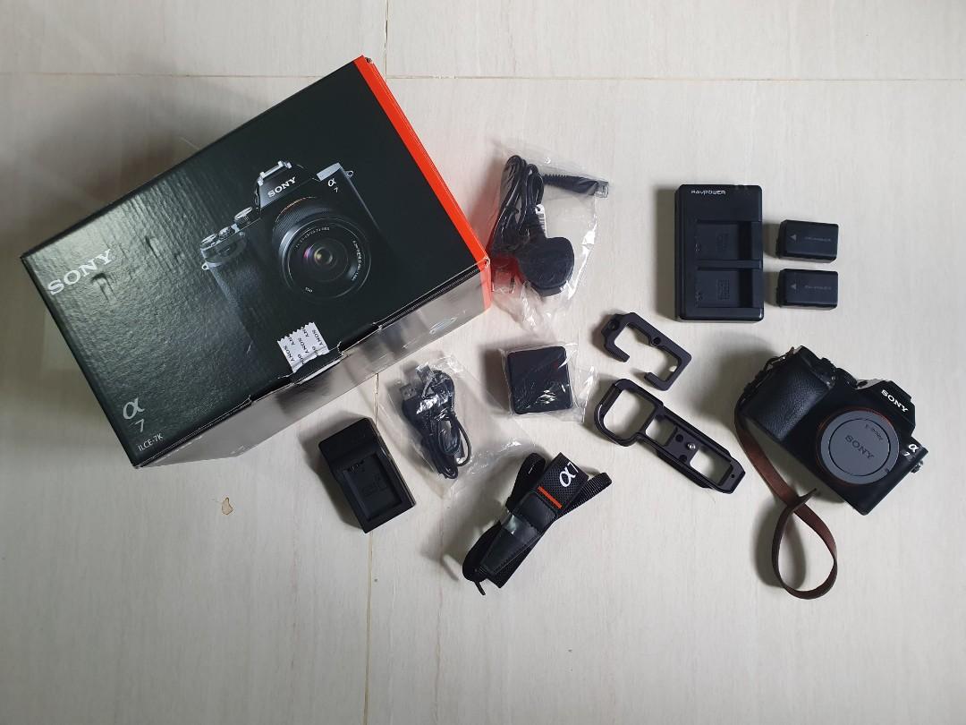 MINT Sony A7 Mk1 Body / Set, Photography, Cameras on Carousell