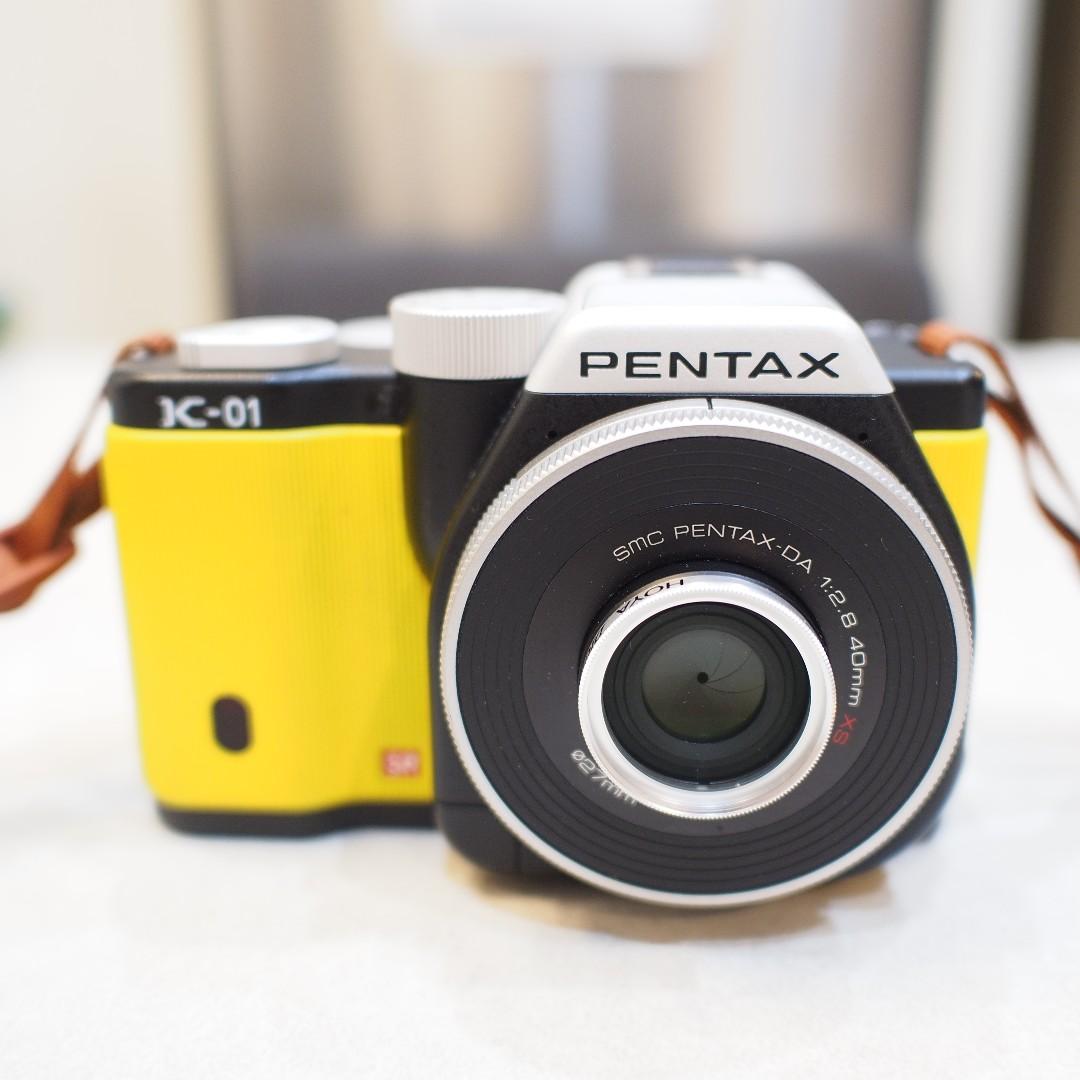 Pentax K-01 Mirrorless | 40mm Pentax DA XS Lens Limited Edition | Marc ...