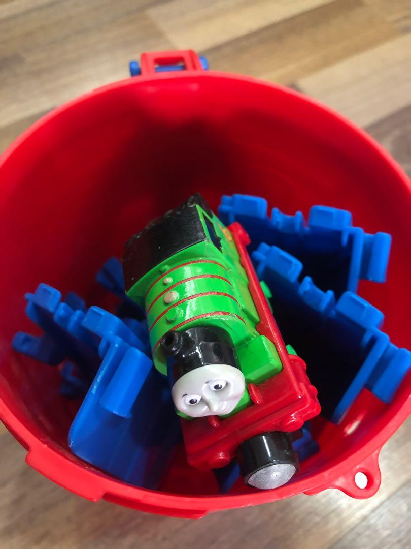 Thomas and Friends Take-n-Play Portable Railway Spiral Tower Tracks ...