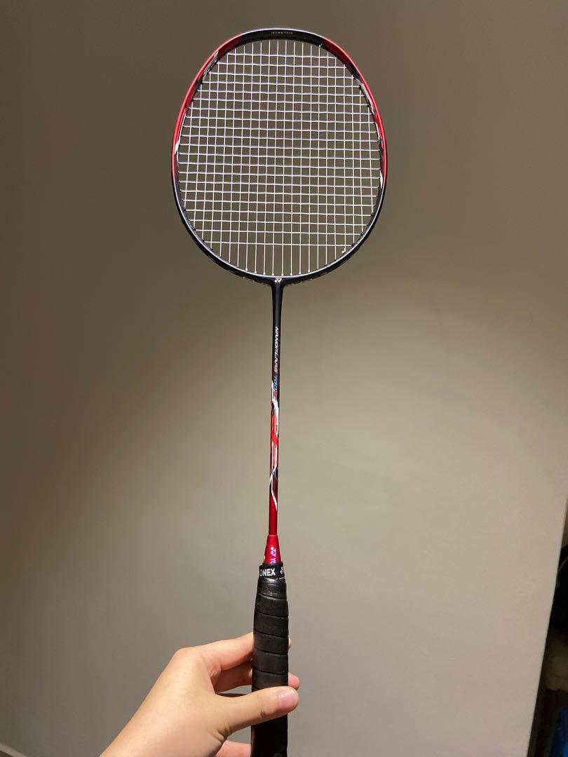 Yonex NanoFlare 700 4UG5 Badminton Racket (with bag), Sports Equipment ...