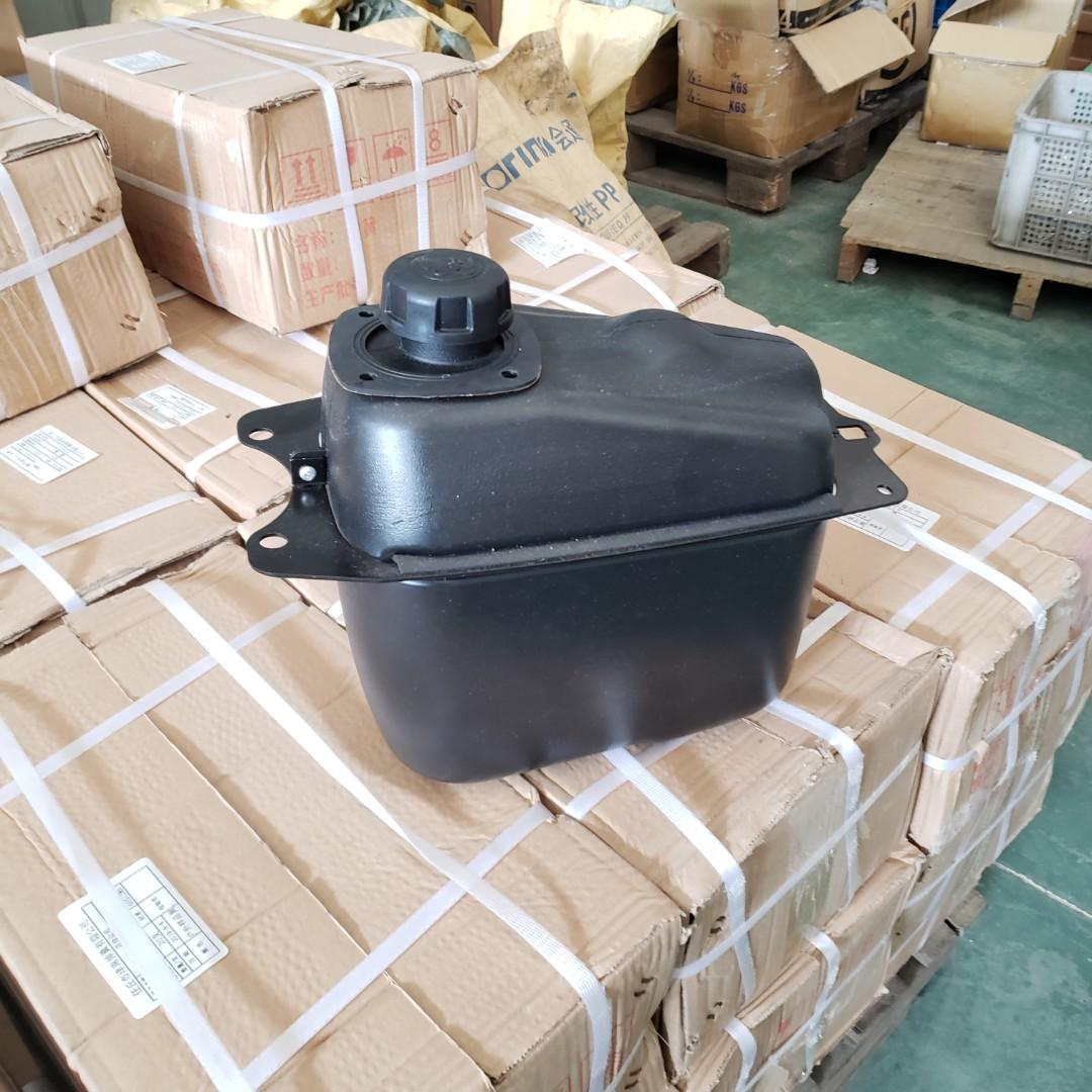 Aerox 8L enlarged fuel tank, Motorcycles, Motorcycle Accessories on ...
