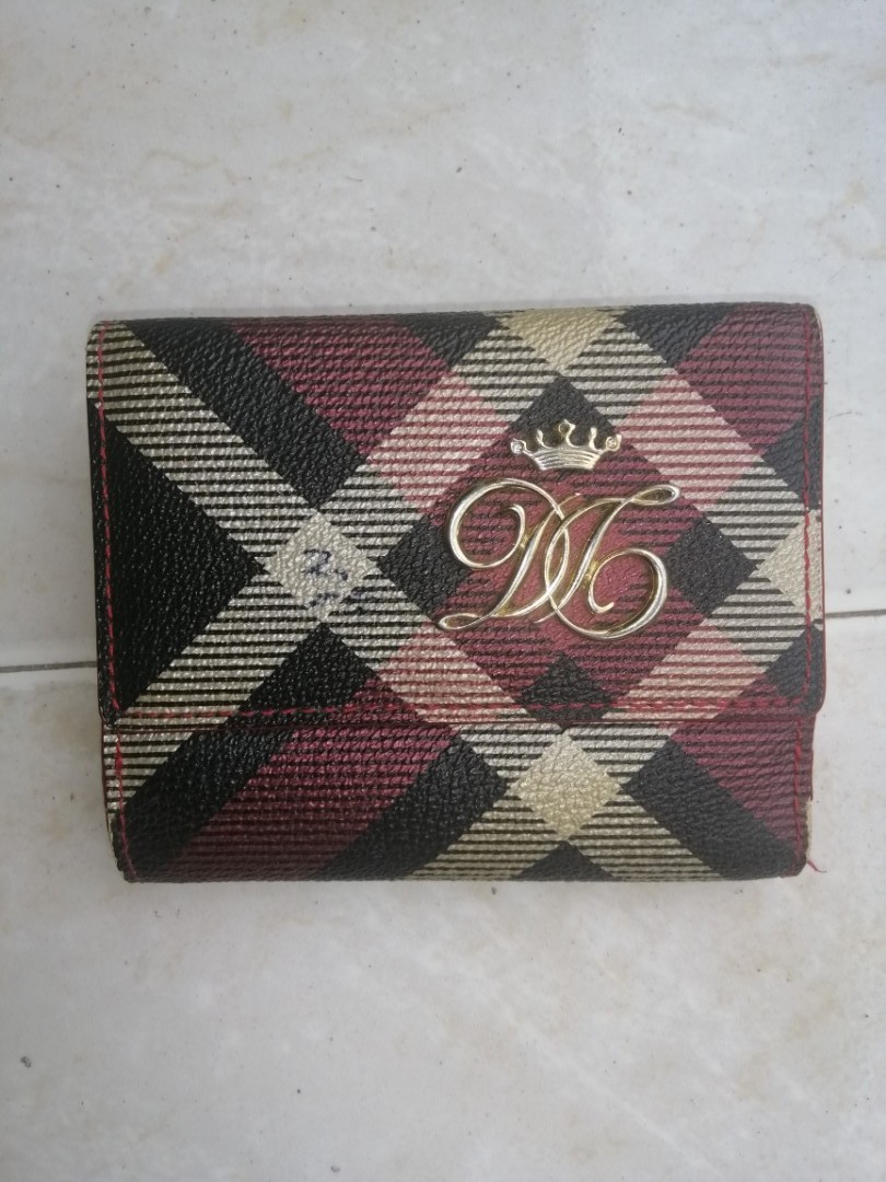 Daks short wallet, Luxury, Bags & Wallets on Carousell