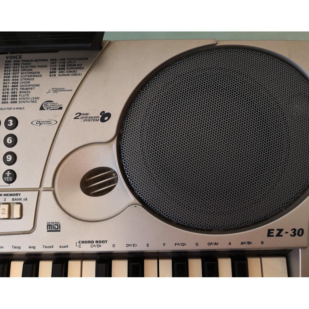 Yamaha EZ-30 Portable Keyboard, Hobbies & Toys, Music & Media, Musical ...