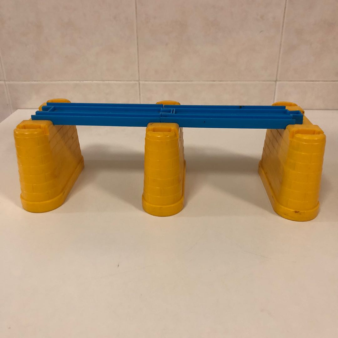 2001 TOMY Bricks Bridge - Yellow (Plarail Thomas & Friends), Hobbies ...
