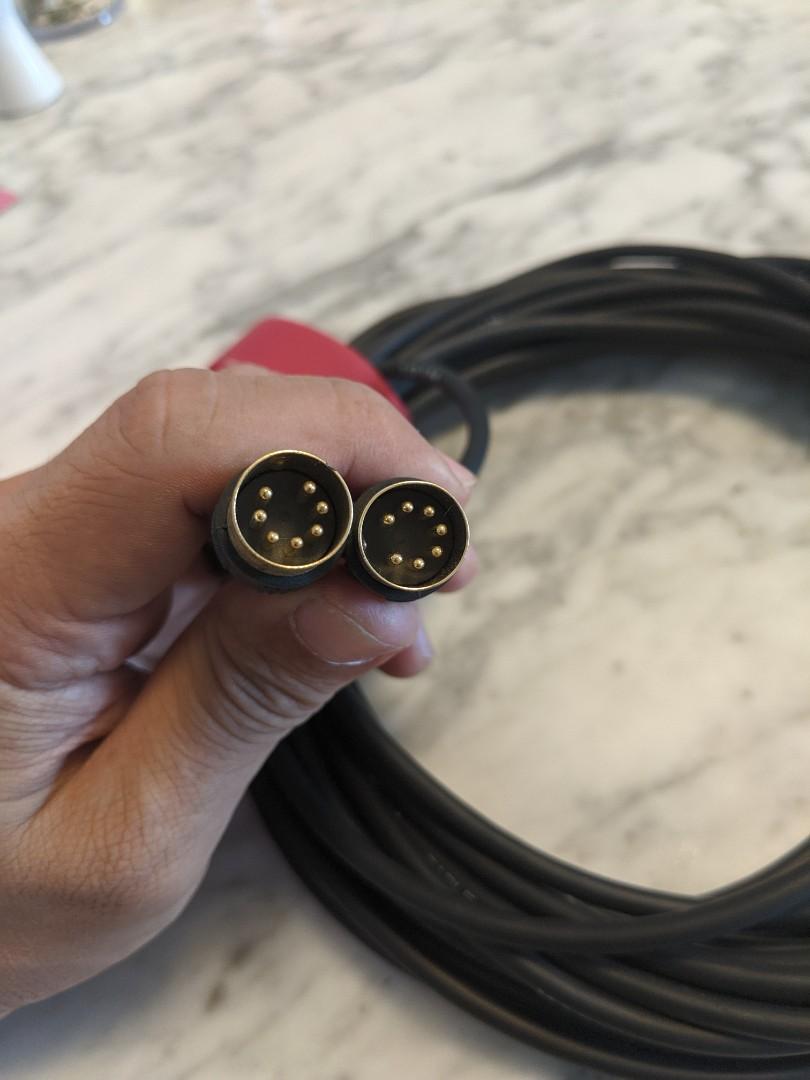 7 pin MIDI cable, foot switch, Hobbies & Toys, Music & Media, Musical ...