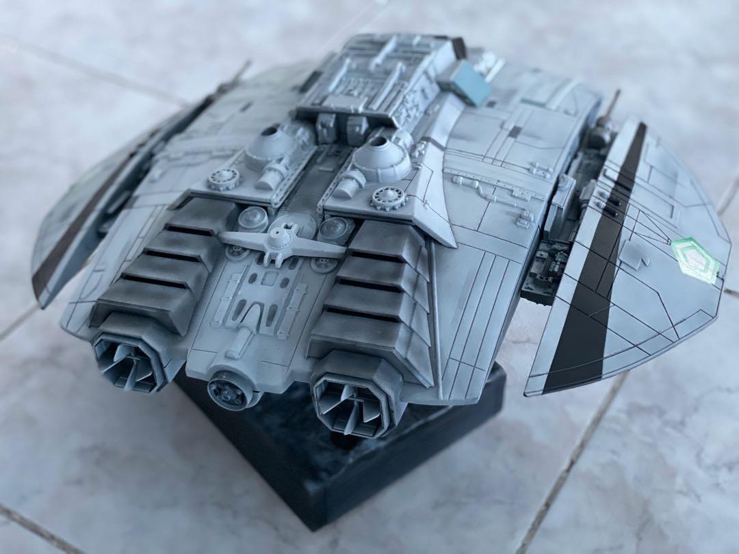 Custom Painted Moebius Battlestar Galactica Cylon Raider with Lights ...