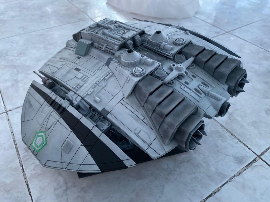 Custom Painted Moebius Battlestar Galactica Cylon Raider with Lights ...