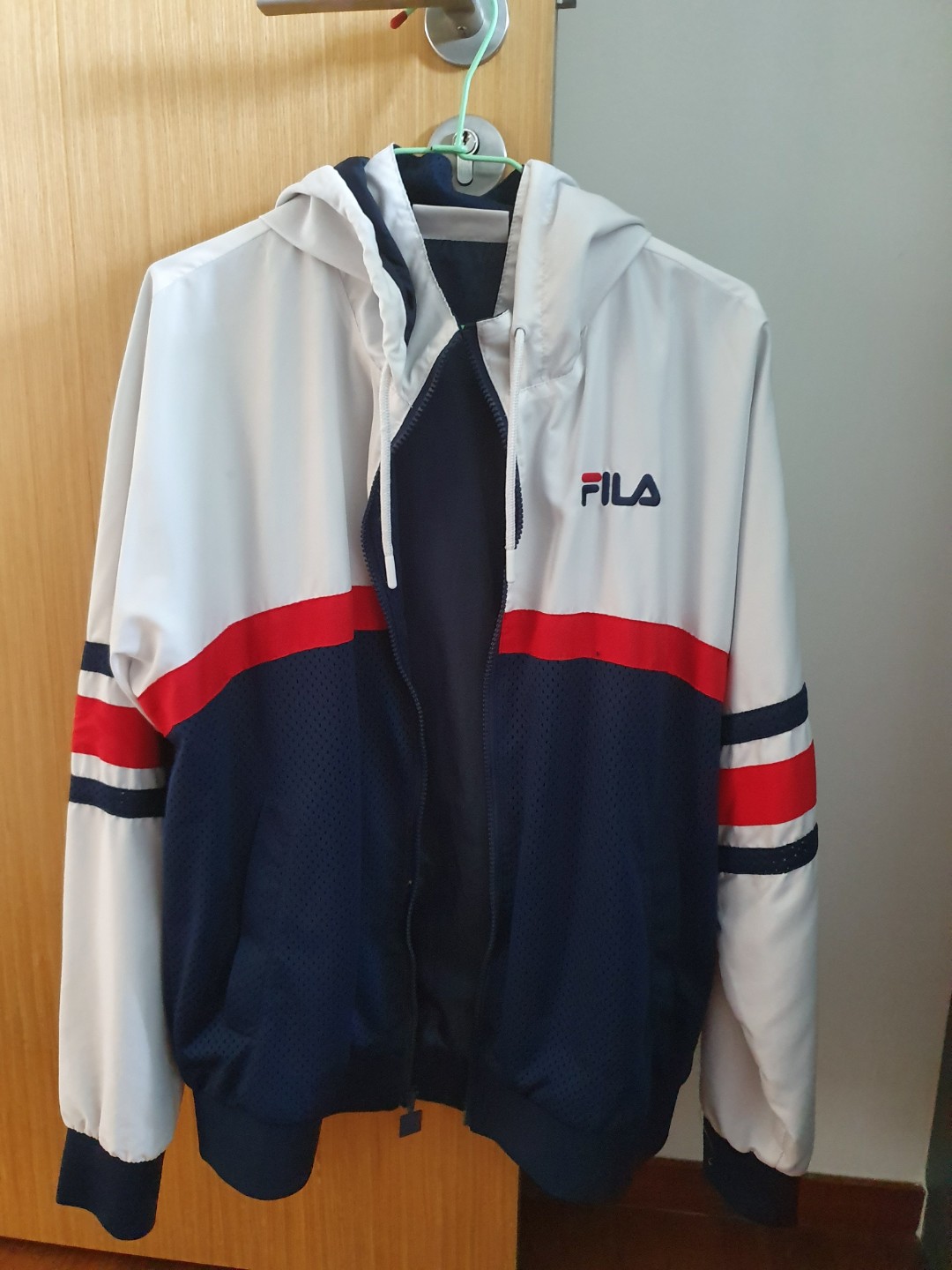 Vintage Fila hooded Jacket, Men's Fashion, Coats, Jackets and Outerwear ...
