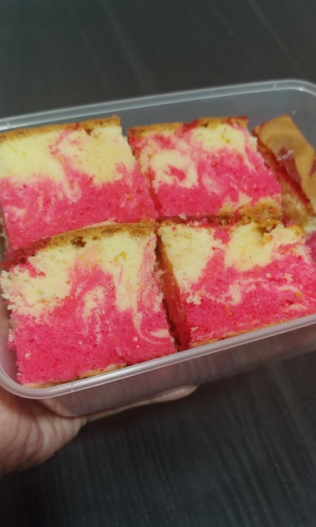 Halal Strawberry Marble Cake, Food & Drinks, Homemade Bakes on Carousell