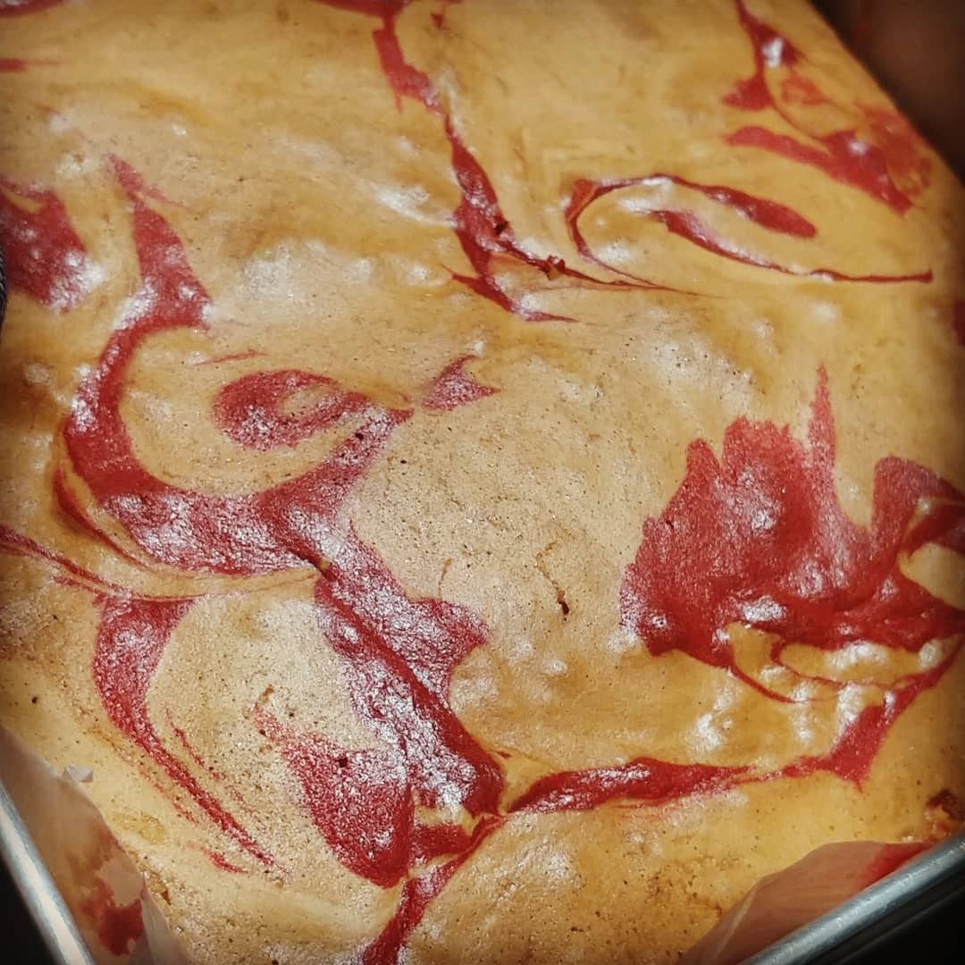 Halal Strawberry Marble Cake, Food & Drinks, Homemade Bakes on Carousell