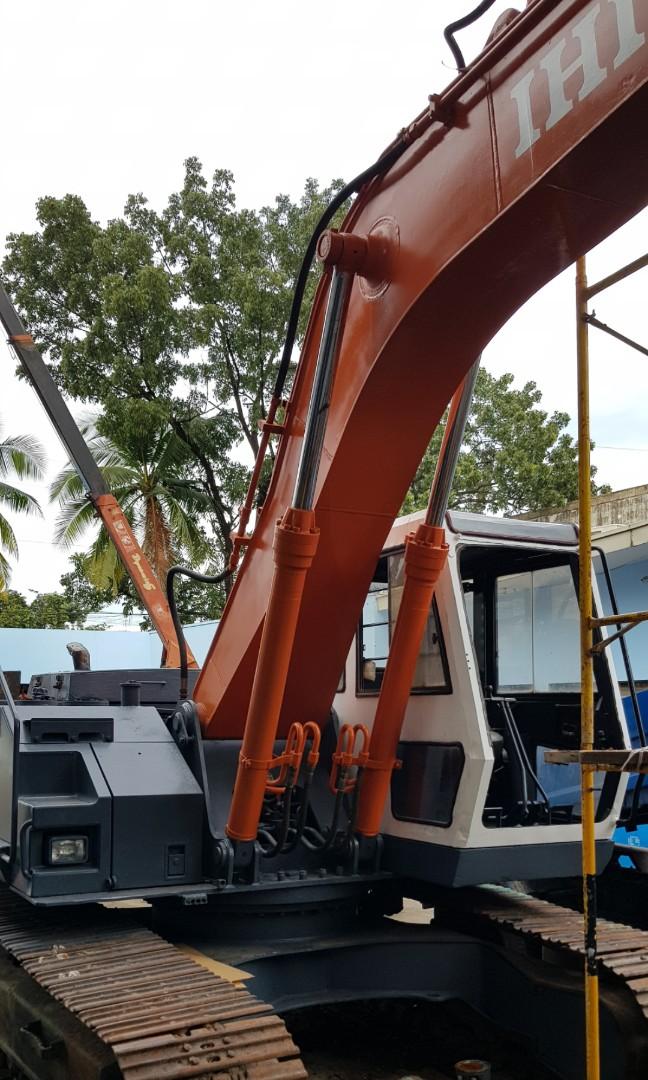 IHI Backhoe Excavator 3/4, Commercial & Industrial, Construction Tools ...