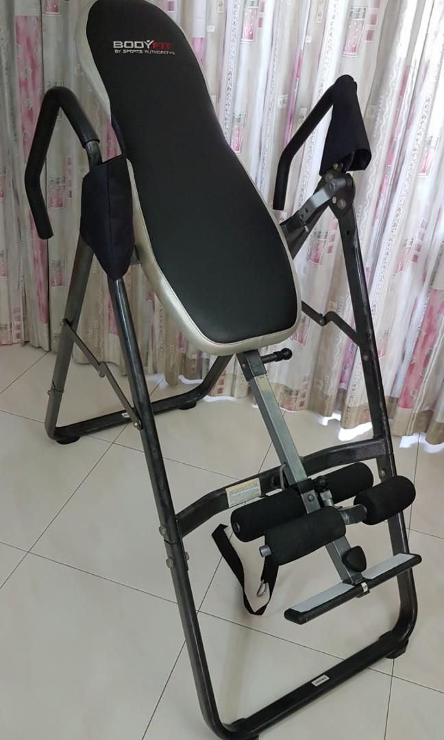 Inversion table, Sports Equipment, Exercise & Fitness, Cardio & Fitness ...