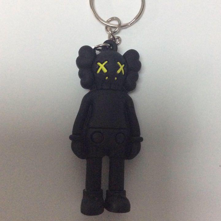 Kaws keychain, Hobbies & Toys, Toys & Games on Carousell